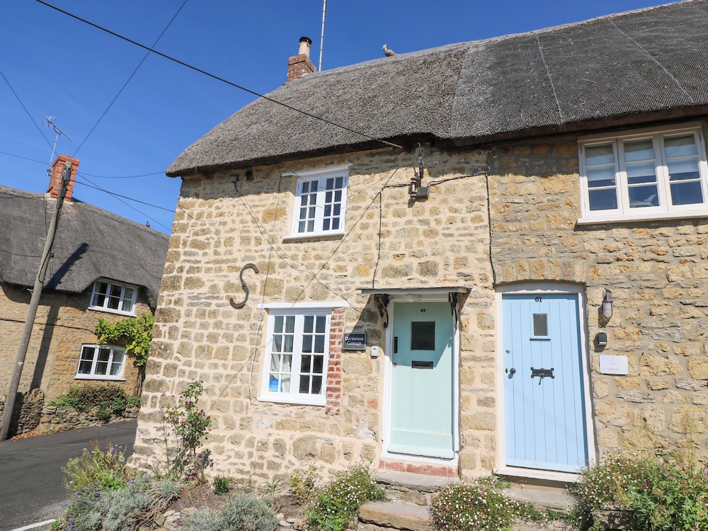 Dormouse Cottage - Burton Bradstock