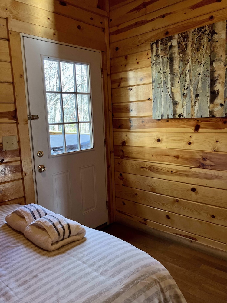 Wildwood Cabin Rrg, Hot Tub-private Hikes Nearby - Slade, KY