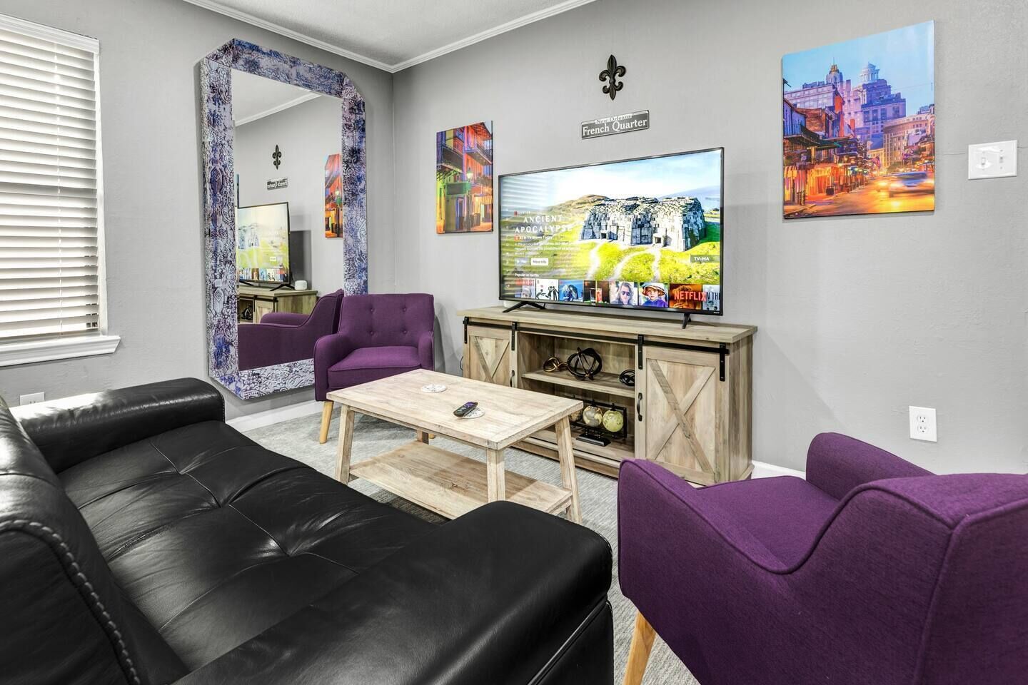 Big Easy: 2 Bedrooms, 2nd Floor, Walk To A&m, Comfy King Beds - College Station, TX
