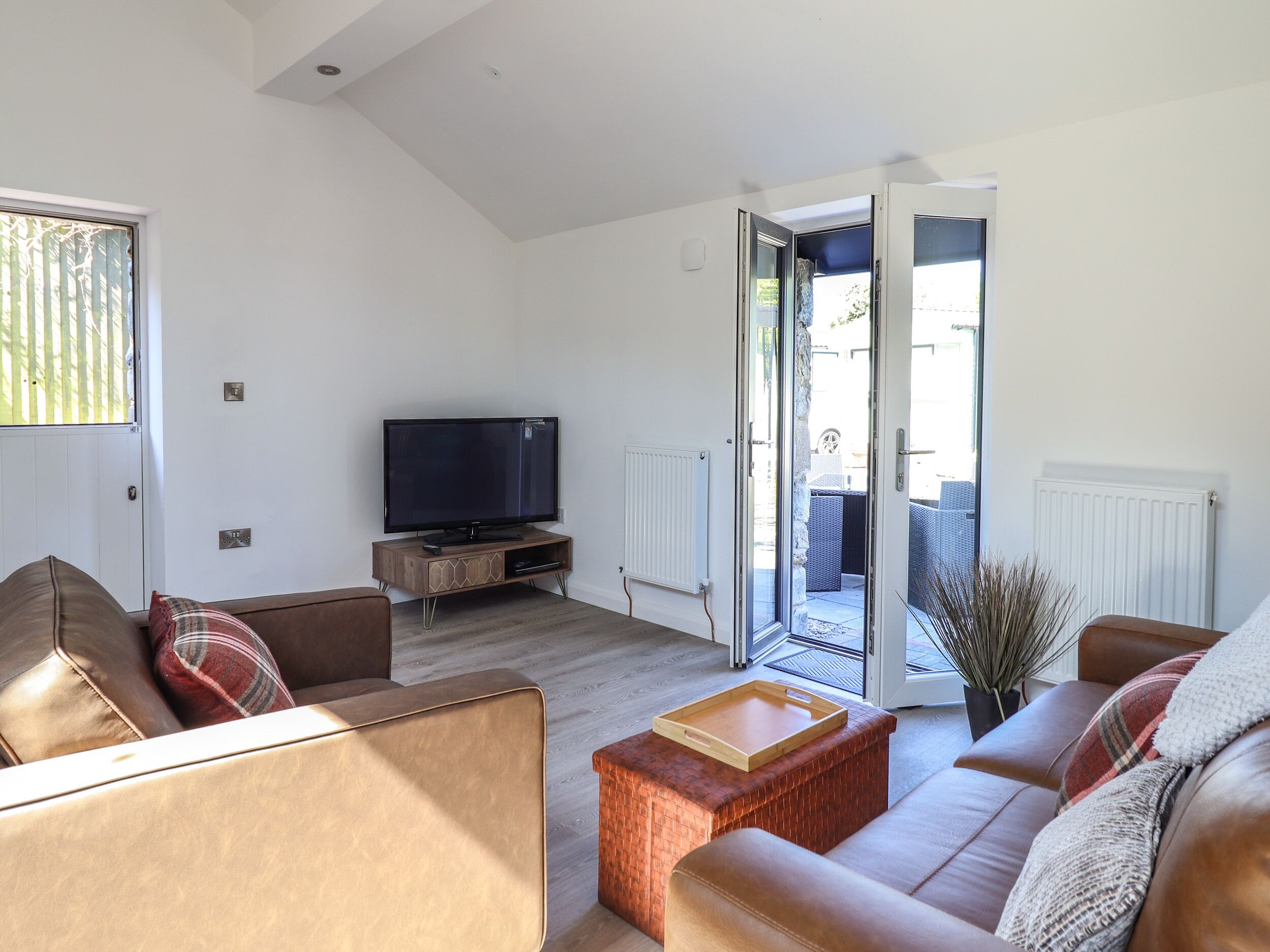 Tan Llech, Pet Friendly, With A Garden In Harlech - Harlech