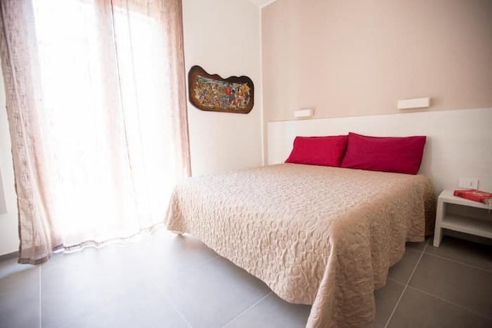 White Asses Rooms, Camera Matrimoniale Con Balcone, Recentemente Ristrutturata - Alcamo