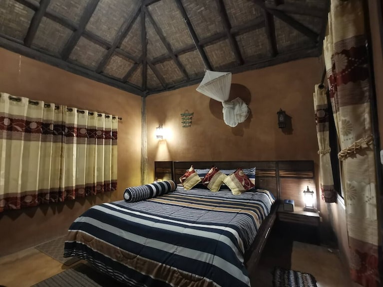 Tafelberg. Bungalow With Swimming Pool And Balcony - Chiang Rai