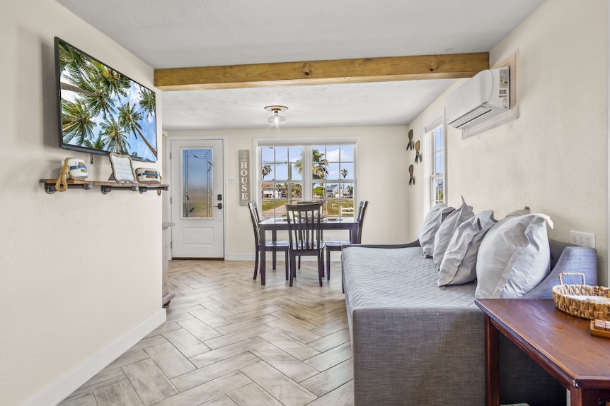 The Cozy Cottage - Port Aransas, TX