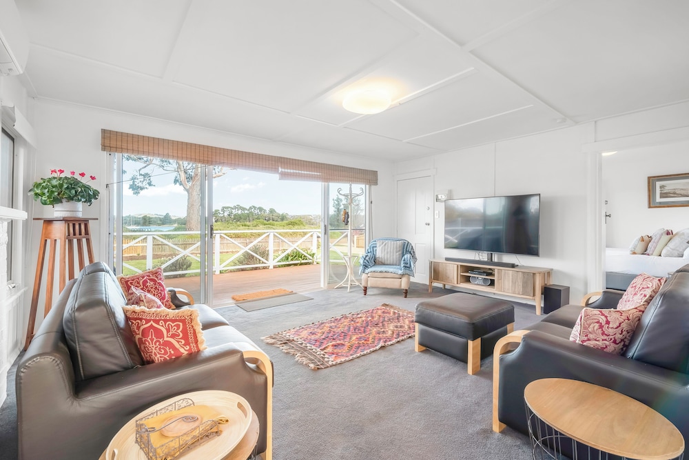 Mandalay On Pipeclay - Hobart