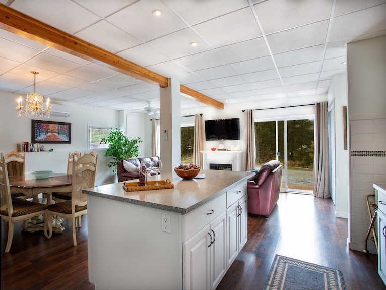 Pet Friendly Licensed Suite On Haskap Farm - British Columbia