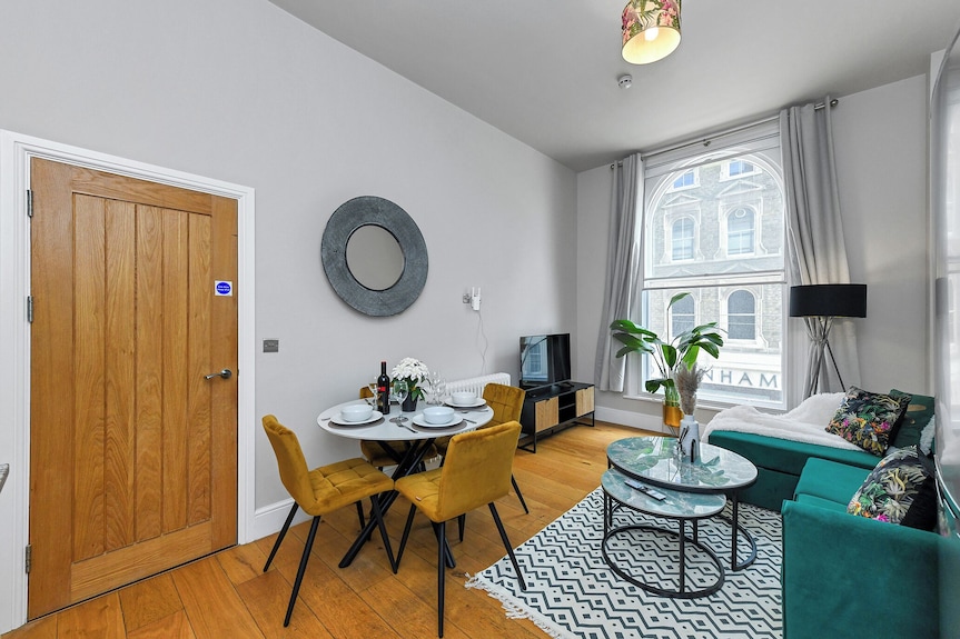 1 Bed Apt Next To Market Square & Transport Links - Nottingham Trent University