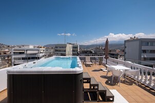 Suite with terrace | Terraço/pátio interior