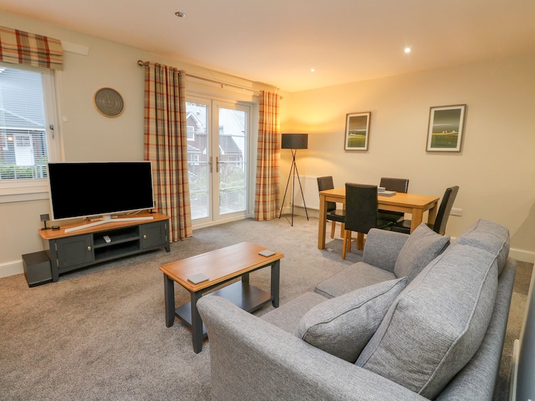 Taigh Geal, Family Friendly, With A Garden In Killin - Killin