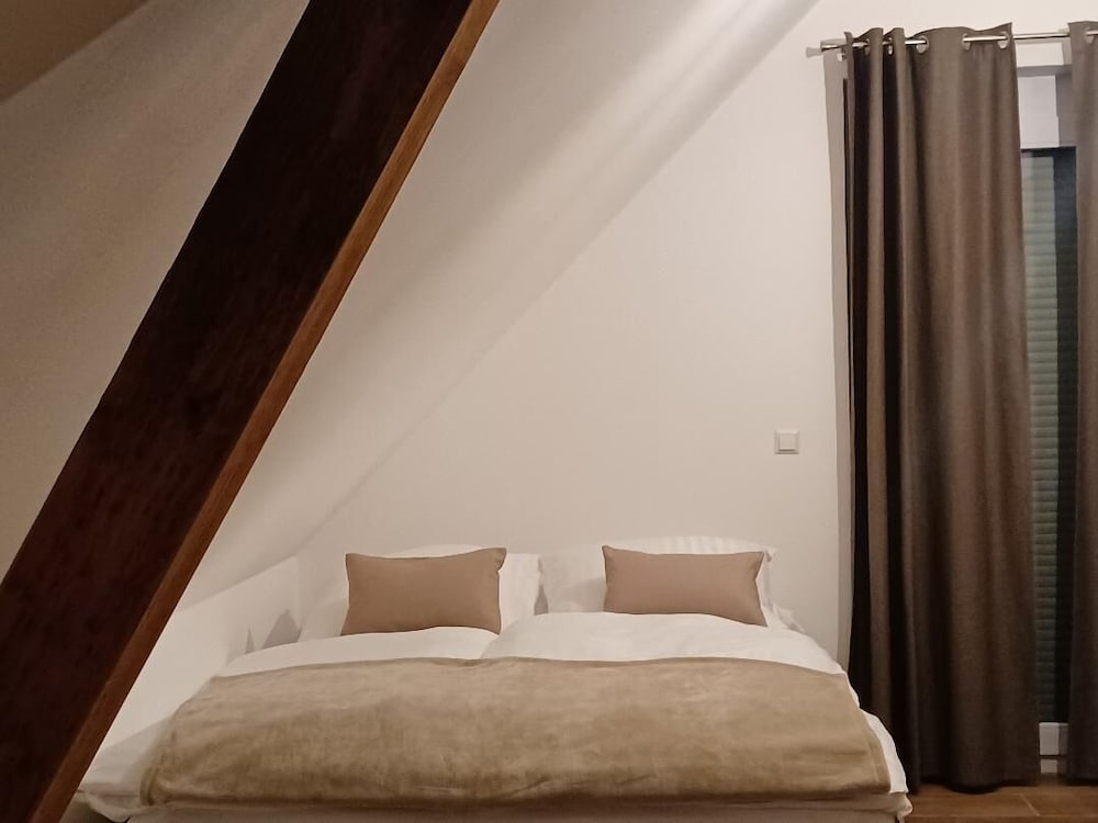Die Mediterrane Ferienwohnung Im Weinort Hessigheim- Modern Und Stilvoll. - Cleebronn