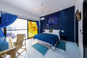 Quarto casal luxo, terraço, ao lado da piscina | Roupas de cama premium, individualmente decorados