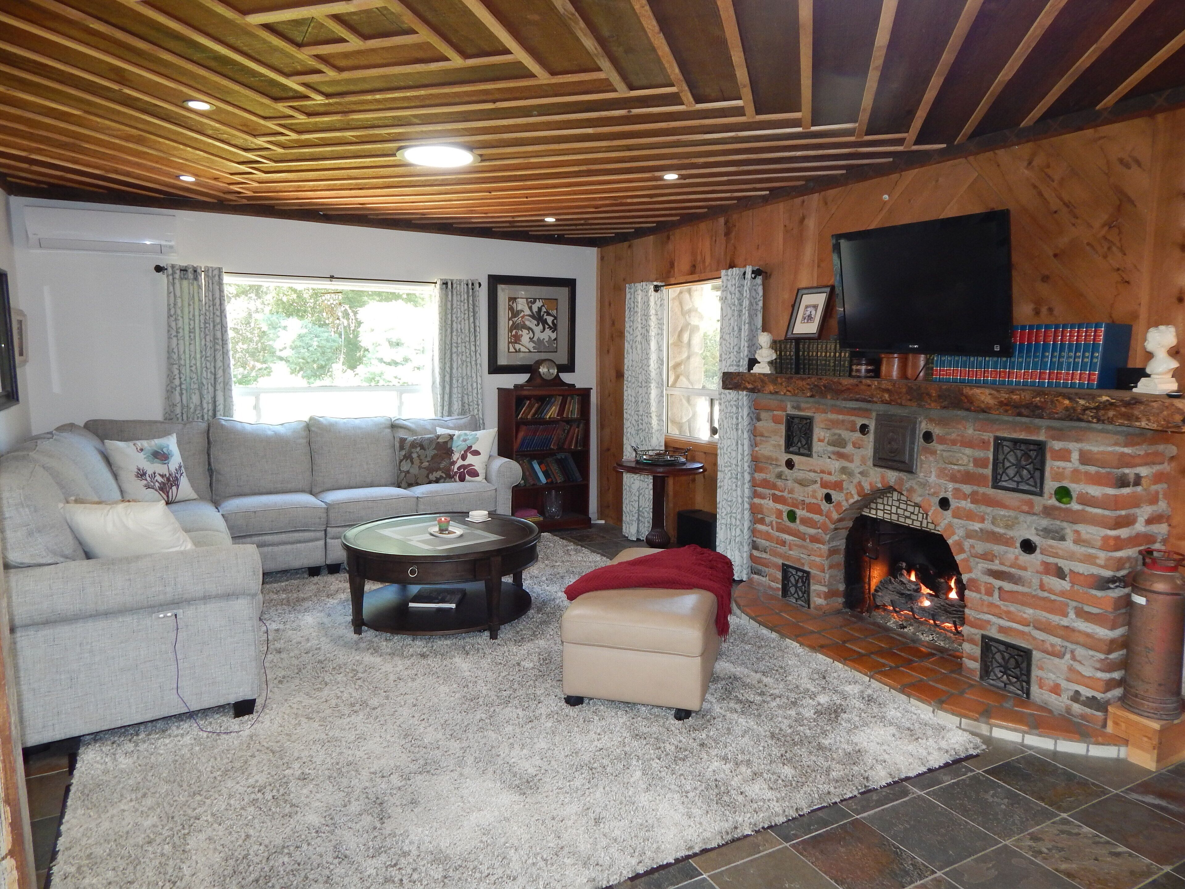 New Private Cabin For Two, New Spa, Forested Views! - Julian, CA