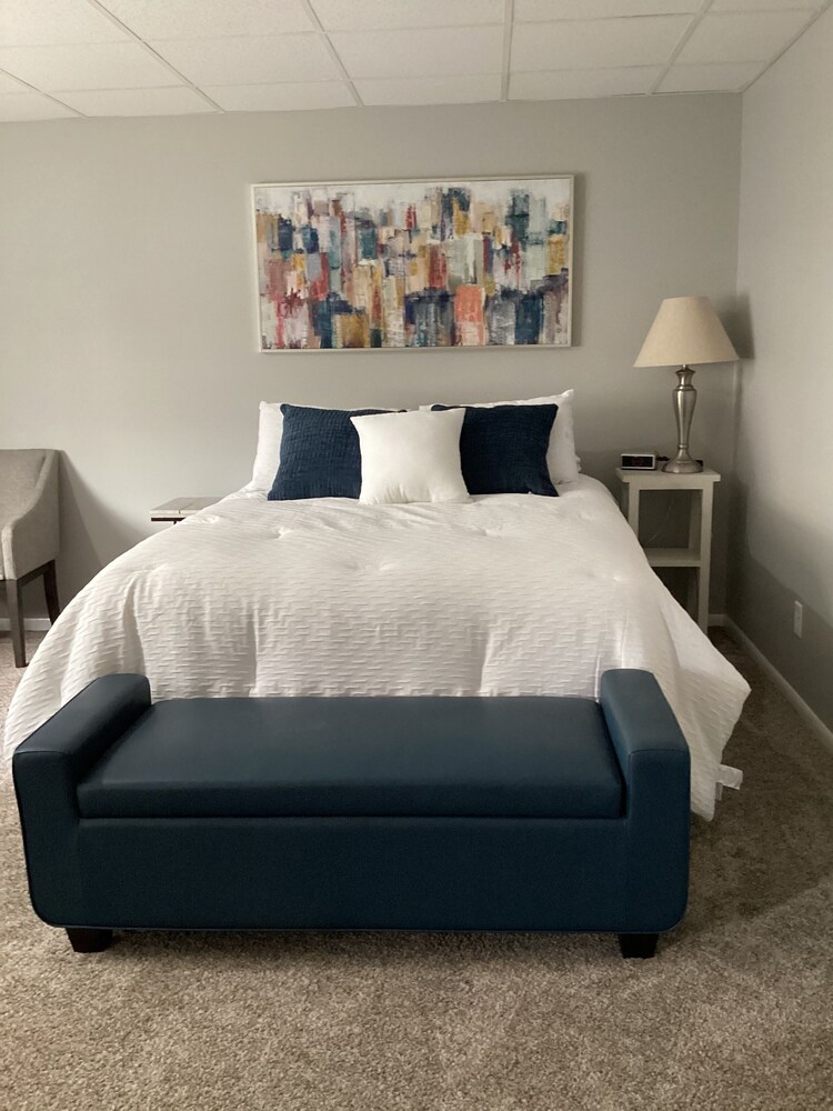 Cute Studio Apartment - Escanaba | Vrbo