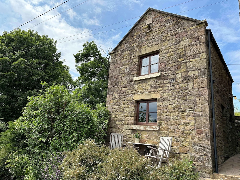 Old Post Office Barn - Rudyard Lake
