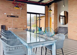 Smart TV 40 polegadas com canais a cabo