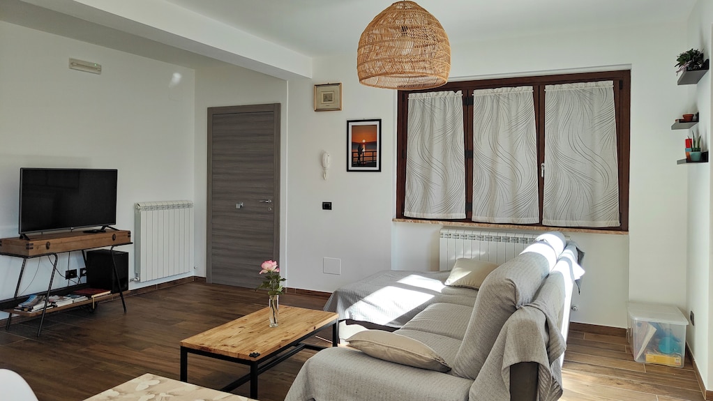 The House Of Roses - Passignano sul Trasimeno