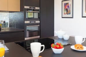 Casa de Campo | Cozinha privada | Um frigorífico, uma máquina de lavar louça, uma chaleira elétrica 