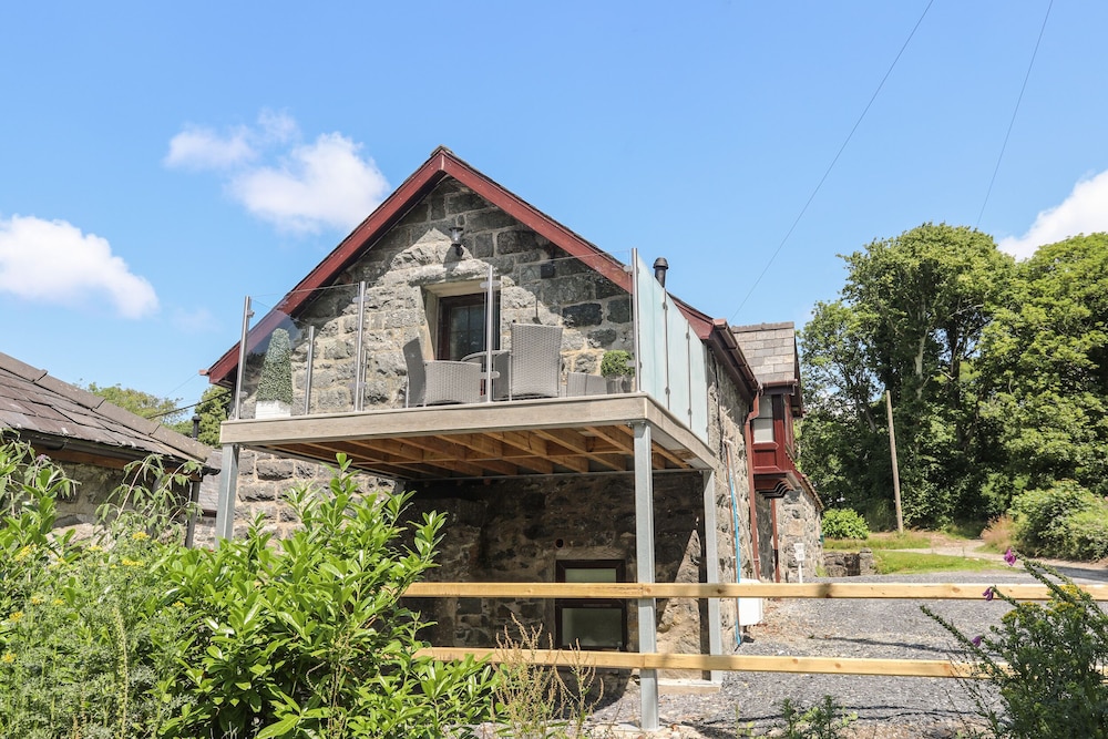 Stabal Bach - Criccieth