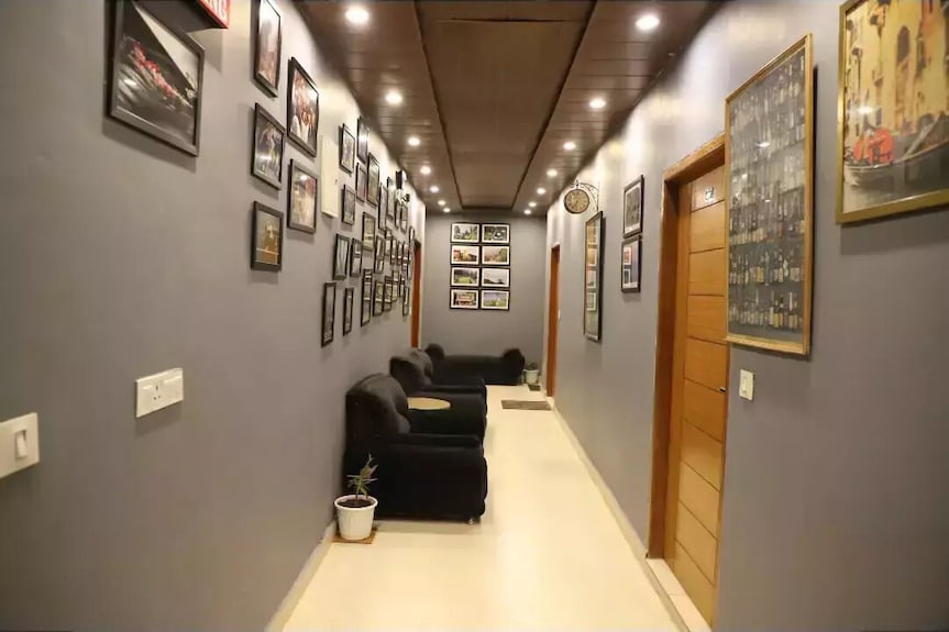 Hilllock Castle Mussoorie.. Place Where You Meet Nature, Heaven, Peace, Vibes.. -