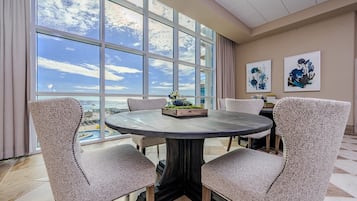 Condo, 3 quartos | Opções para refeição