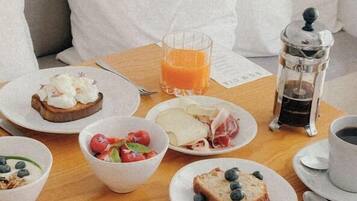 Pequeno-almoço inspirado na cozinha local diário incluído