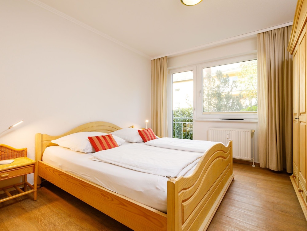 Laurich By Interhome - Koserow