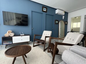 Apartamento | Área de estar | TV de tela plana