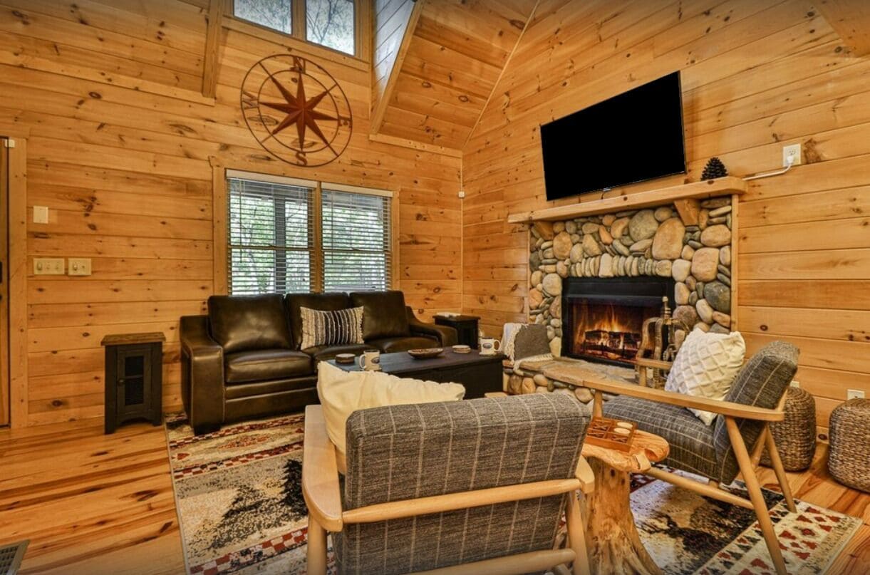 Peaceful Retreat~7 Mins To Town~hot Tub,fire Pit,game Room, Fireplace & More! - Carters Lake, GA