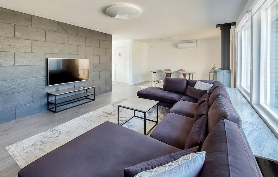 Nice Home In Helsingborg - 赫爾辛堡