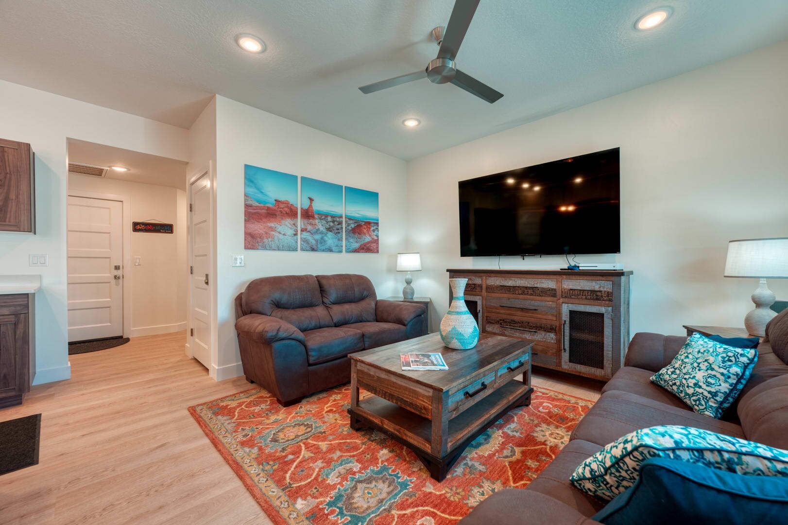 Spacious Townhome  Hot Tub, Near Zion & Stargazing - Kanab, UT