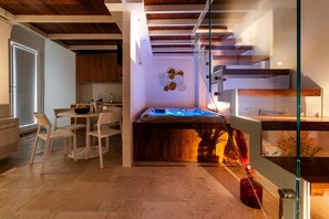 Casa | 1 quarto, secretária 