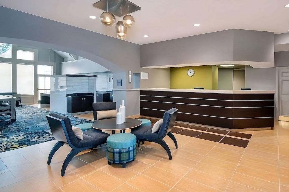 Pet Friendly Hotel! 3 Spacious 2br Suites With Private Kitchens, Free Breakfast! - Kennesaw