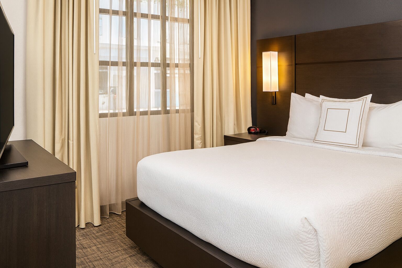 You Found It! Contemporary 2br Suite With Breakfast, Outdoor Pool, Pet-friendly! - New Orleans, LA