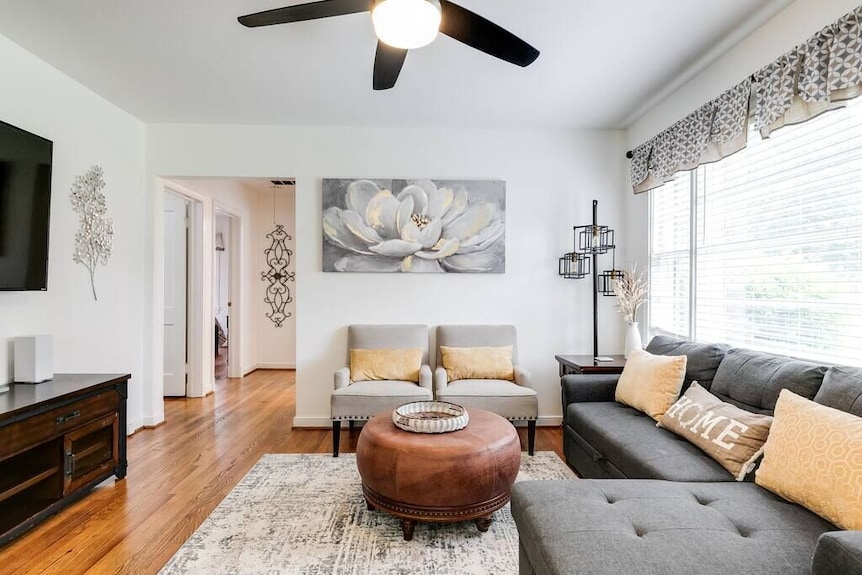 Richmond Family Retreat: 3br House, Fire Pit & Parking! - Richmond, VA