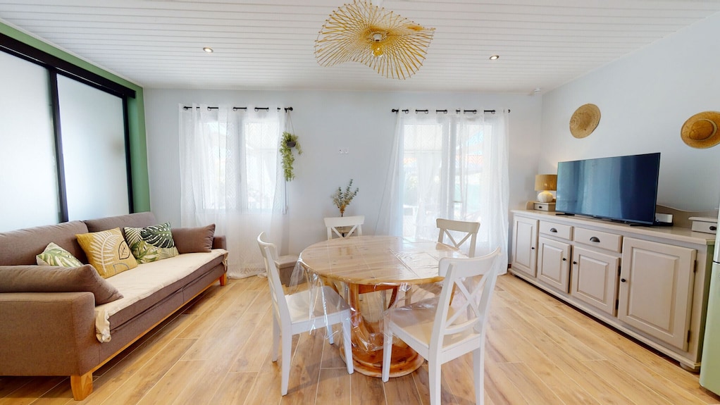 Gîte Du Safran 5/7 Personnes - Véranda, Plage 1km - Vendée