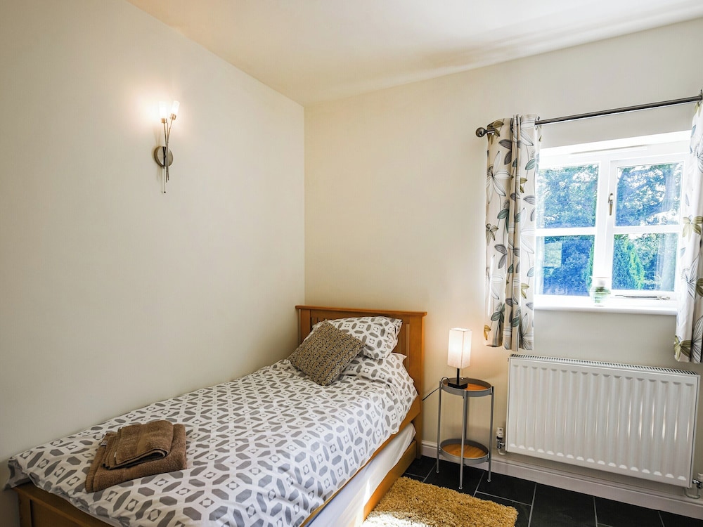 2 Bedroom Accommodation In Asterley, Near Shrewsbury - 北威爾斯