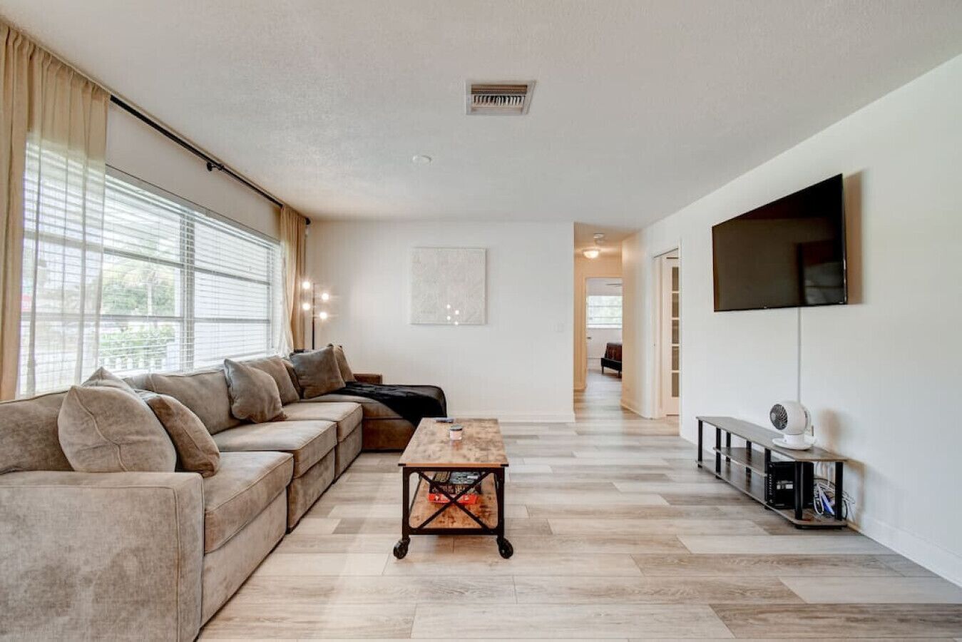 Tranquil Oasis: Pool & Fire Pit In Boynton - Boynton Beach, FL