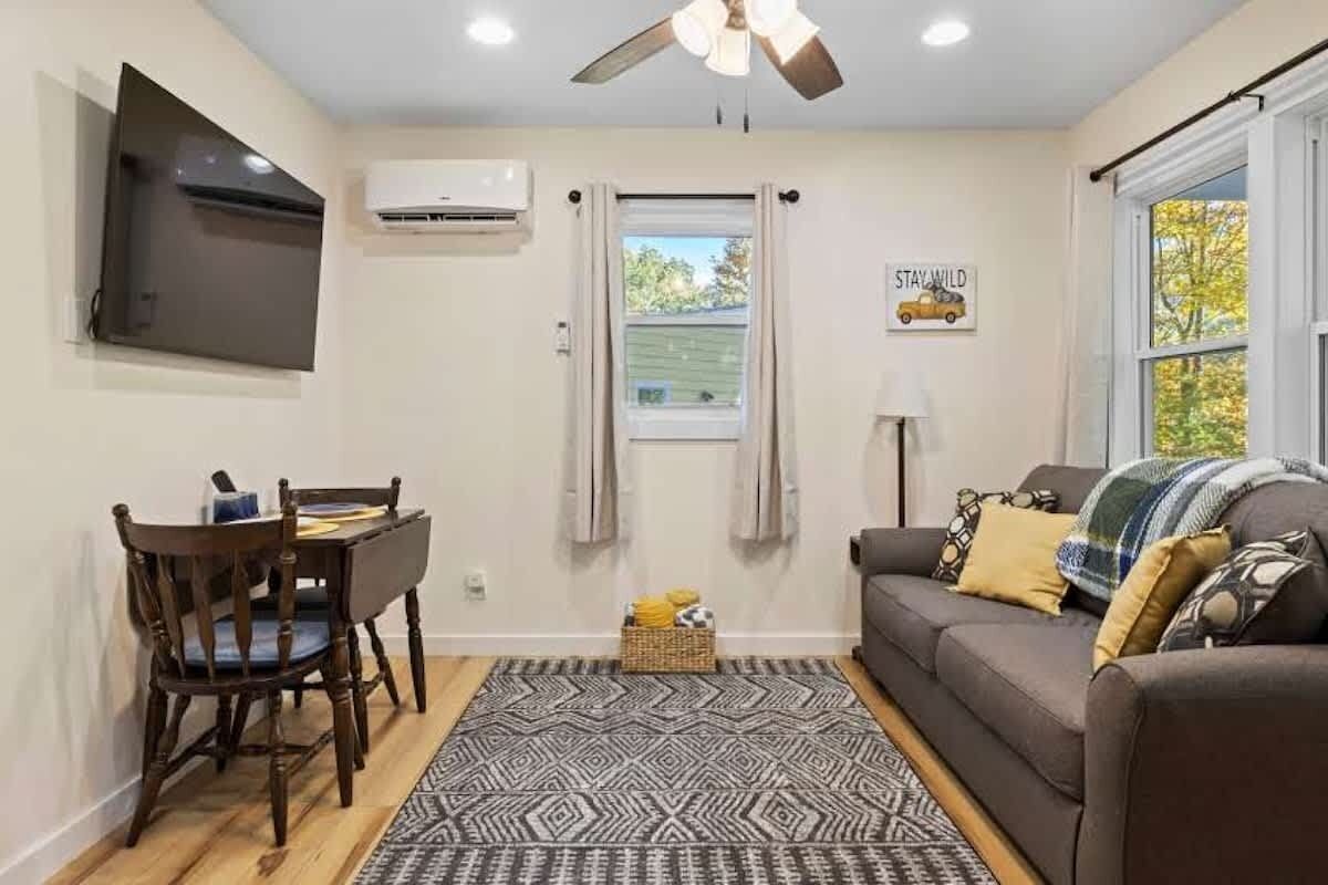 Cozy 1br Cottage W/ Fire Pit | Dupont | Free Tix - Hendersonville, NC