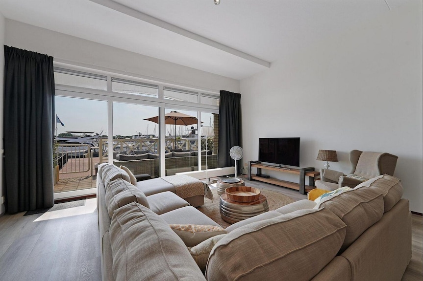 Modern Ingericht Appartement Direct Aan De Jachthaven En Veel (Water)sportmogelijkheden In De Directe Omgeving. - Ouddorp