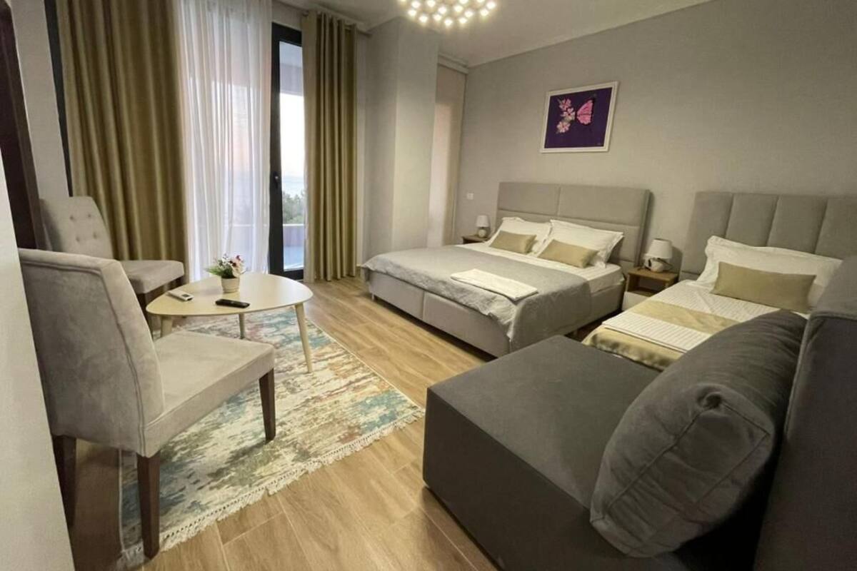 Quarto Triplo Superior | Secretária, quartos insonorizados, Wi-fi grátis 