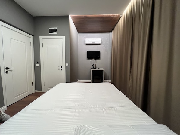 1 quarto, lençóis italianos Frette, roupas de cama premium