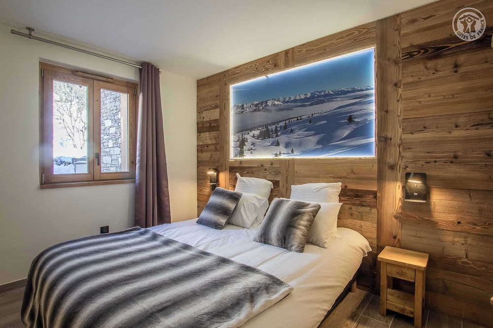 LE Vieux Moulin - L'arcelle - Les Champs | Vrbo