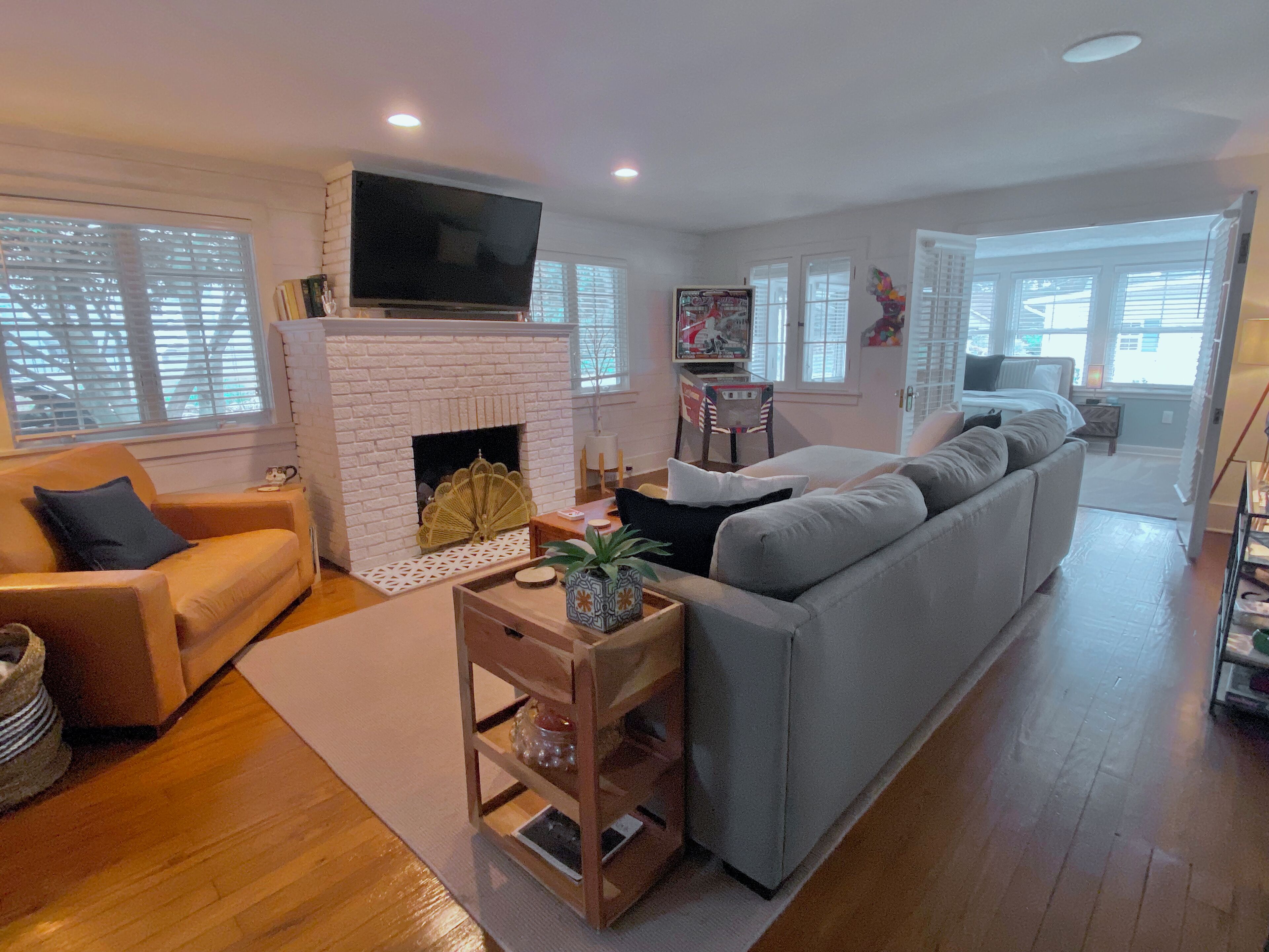 Large Modern 3 Bedroom Home W/lake Views, Decks Galore And Firepit - Grand Haven, MI