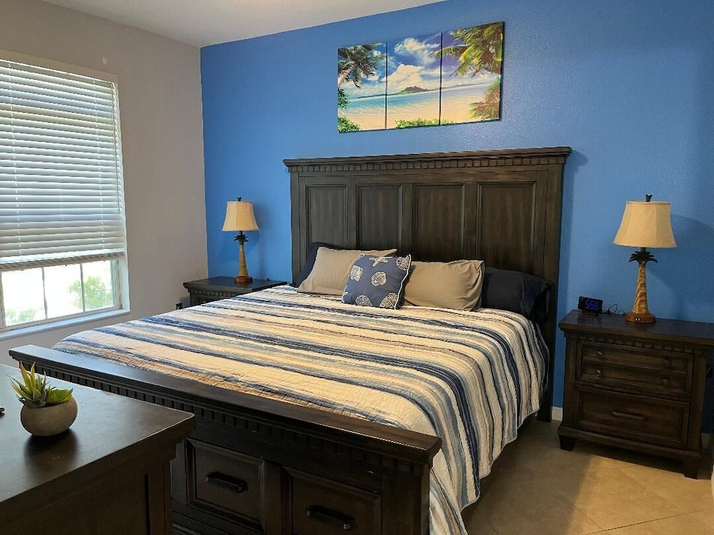 Cozy Clearwater Condo, Resort Style Pool-close To Beaches, Shops And Restaurants - Clearwater, FL