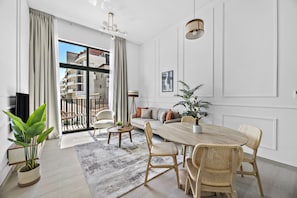 Harrington House G07 | Interior