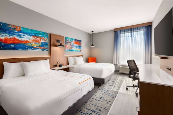 La Quinta Inn & Suites By Wyndham Mount Laurel / Moorestown - Mount Laurel Township, NJ