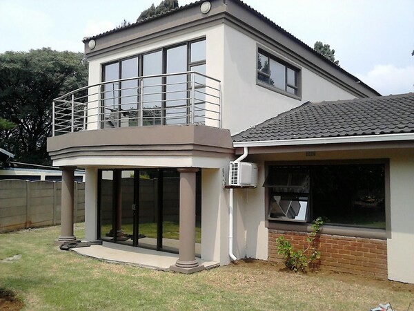 Remarkable 5-bed House In Springs & Nigel - Springs