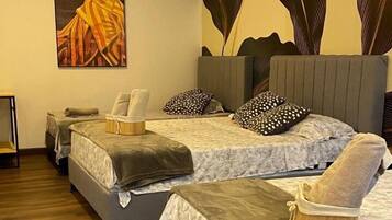 Quarto Premier, 2 camas de casal | Roupa de cama fornecida
