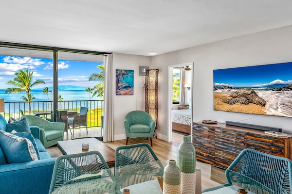 Apartamento de Luxo em Condomínio Fechado | Sala de estar | Smart TV de 50 polegadas com canais por cabo