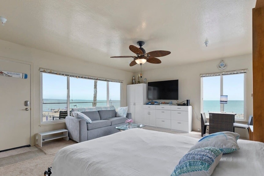 Capitola Seaside Studio - Capitola, CA