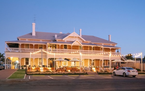 Port Broughton Hotel Motel - Port Broughton